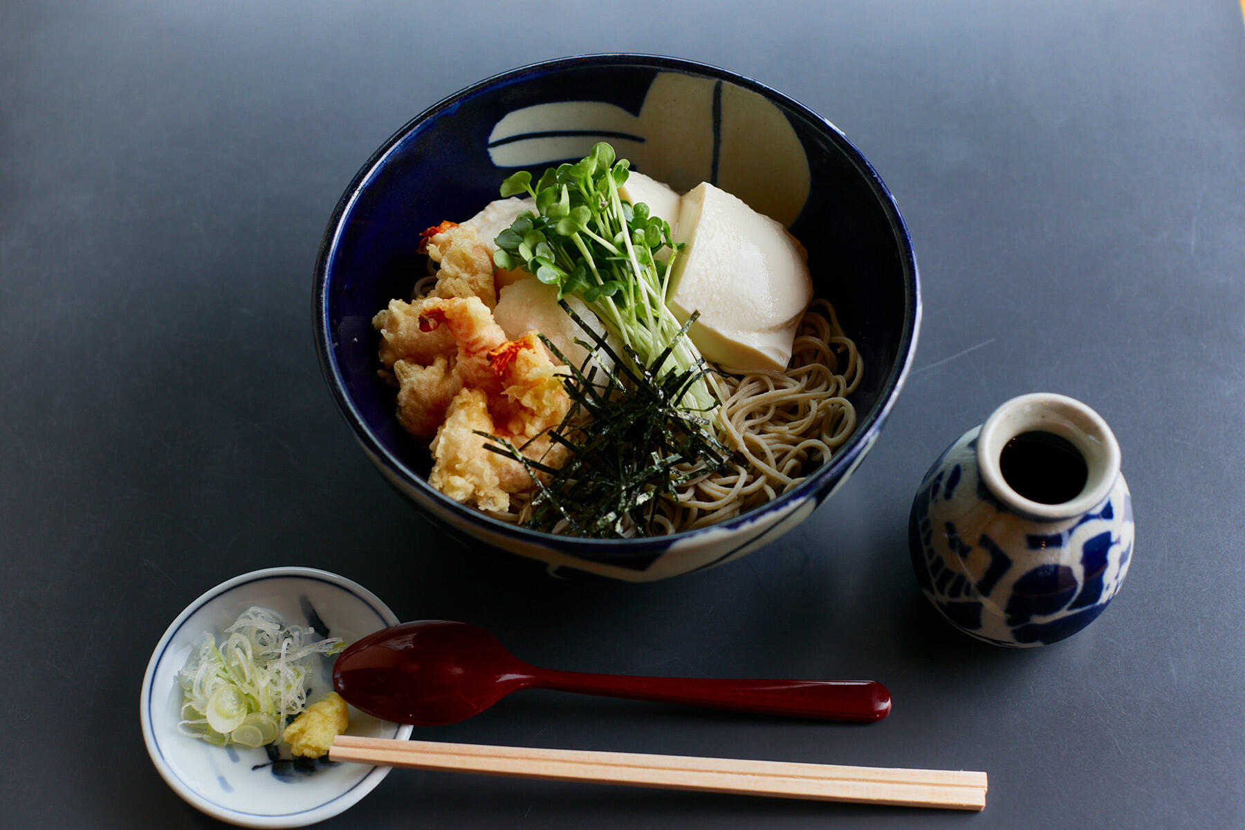 町蕎麦で味わえる二代目渾身の手挽き蕎麦｜後編 | dancyu本誌から | dancyu (ダンチュウ) | 食こそエンターテインメント！