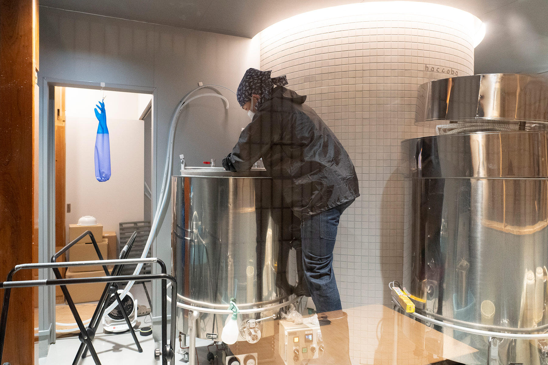 自由で大胆！「haccoba」の攻めの酒造り／クラフトSAKE醸造所訪問レポート ボタニカル酒・前編 | 特集 | dancyu (ダンチュウ) | 食こそエンターテインメント！