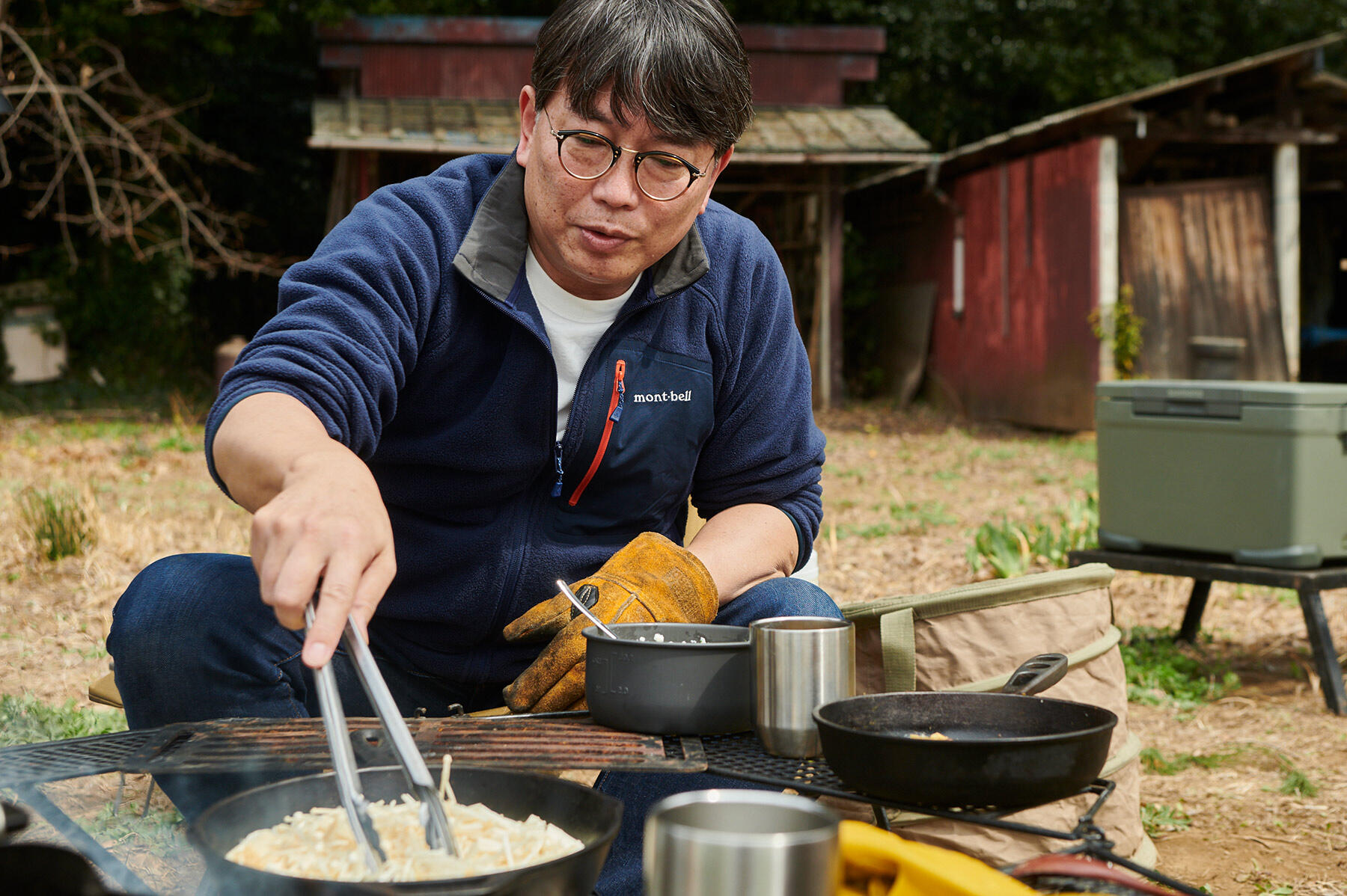 焚き火料理と焼酎。｜「美味しいアウトドア達人への道」第3回 | BE-PAL×dancyu “美味しいアウトドア達人”への道 | dancyu (ダンチュウ) | 食こそエンターテインメント！