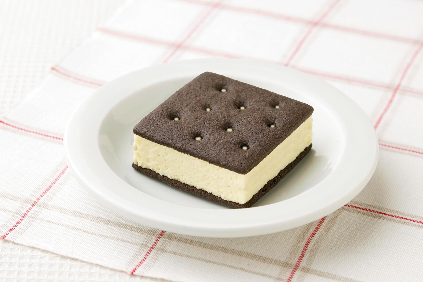 【六花亭】北海道の直営店舗限定の"雪こんチーズ" | dancyu祭2024 | dancyu (ダンチュウ) | 食こそエンターテインメント！